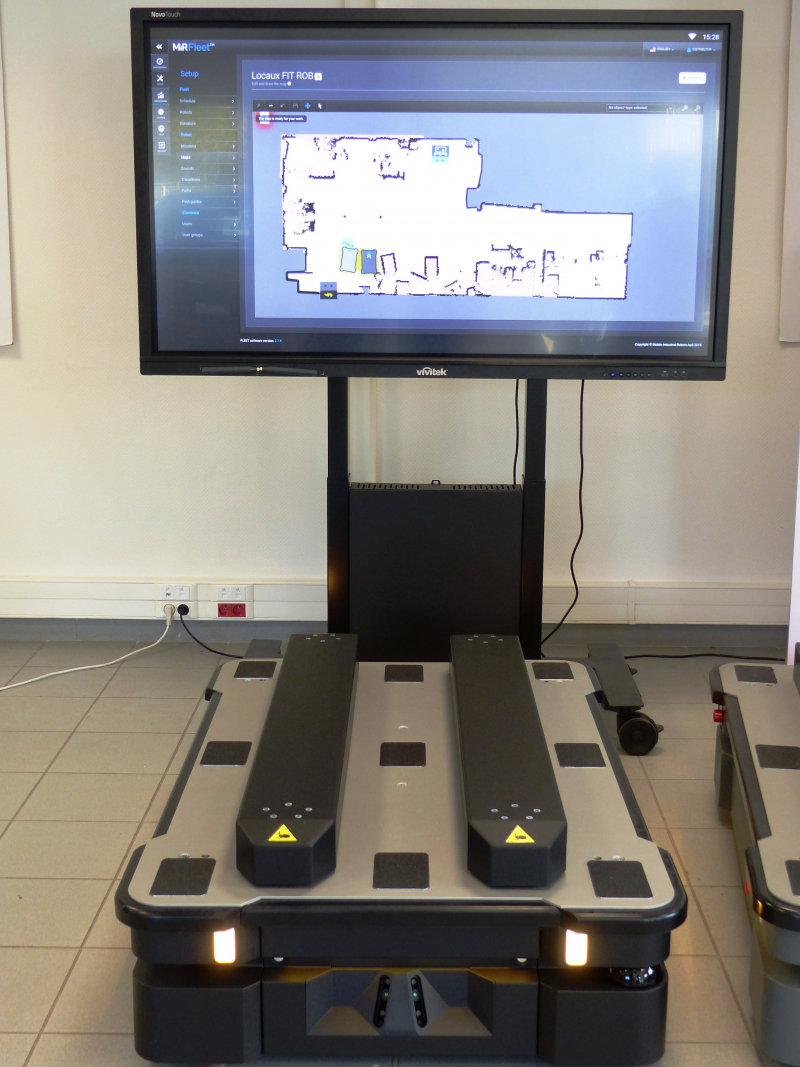 Démonstrations du MiR Fleet au showroom - Fit Robotique